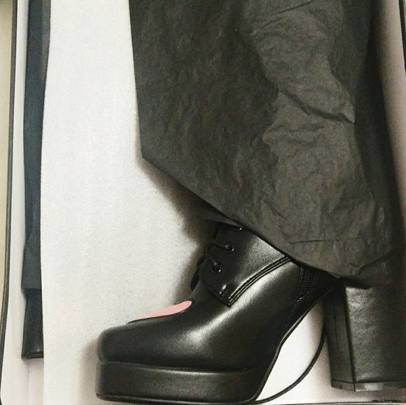 Dolls Kill | Shoes | Dolls Kill Candy Floss Pink Heart Platform Lacedup ...